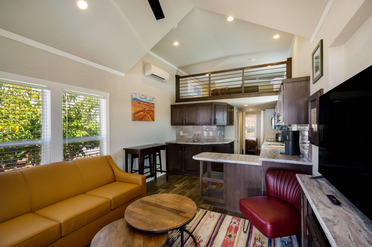 Deluxe Loft Cottage - HTR
